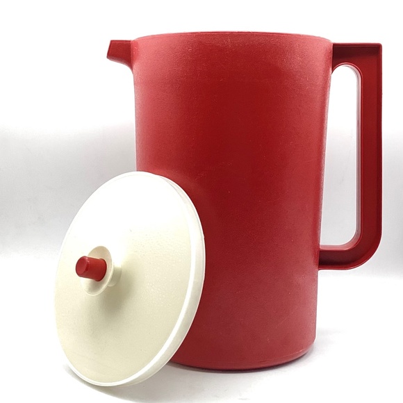 Tupperware | Dining | Tupperware Lidded Pitcher Gallon Vintage | Poshmark